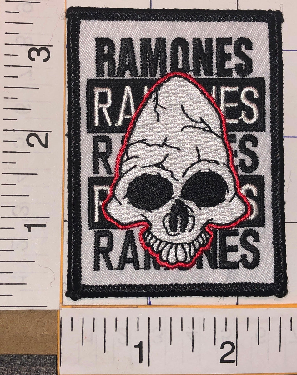 THE RAMONES AMERICAN PUNK ROCK MUSIC BAND CONCERT PATCH – UNITED PATCHES